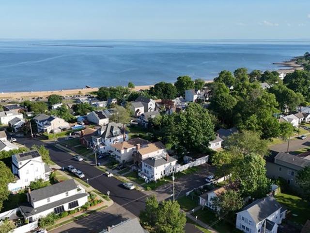 106 Dawson Ave, West Haven, CT 06516
