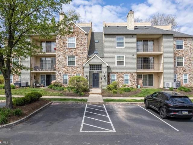 106 Deer Run, Norristown, PA 19403