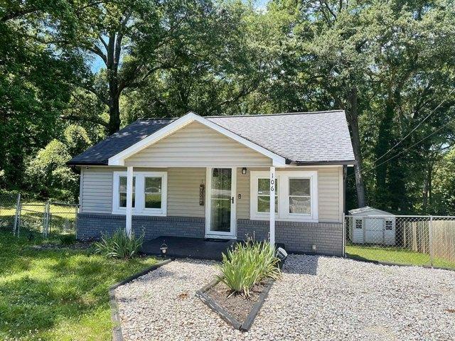 106 Delaware St, Chesnee, SC 29323