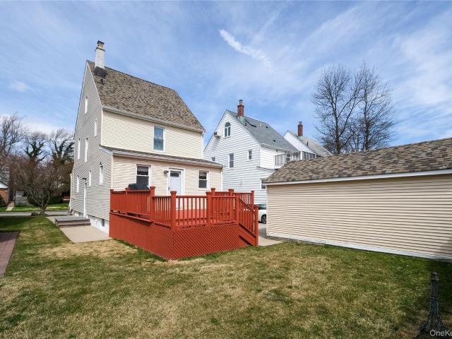 106 Dubois Avenue