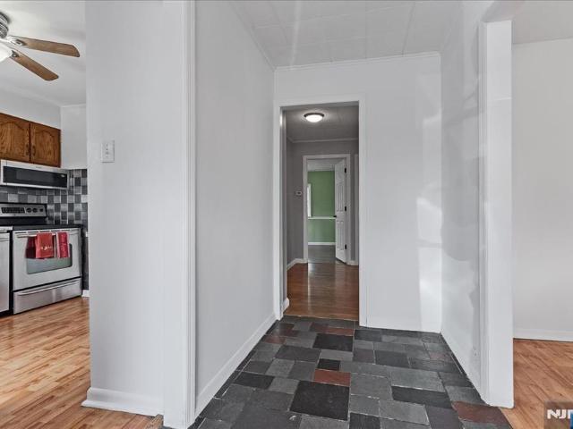 106 Dupont Avenue