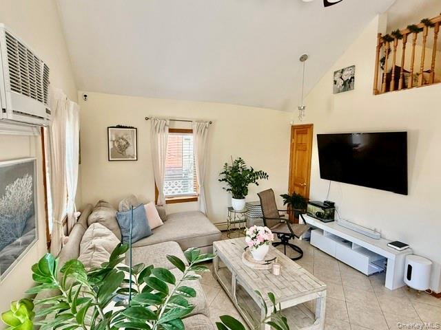 106 E 7th Road