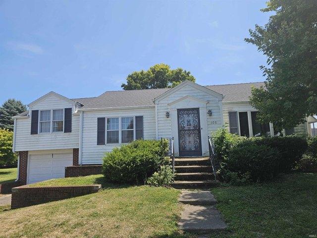 106 E Beckley St, Royal Center, IN 46978