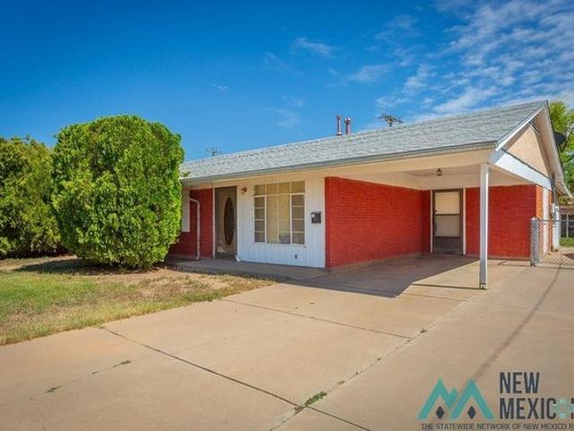 106 E Bonney St, Roswell, NM 88203