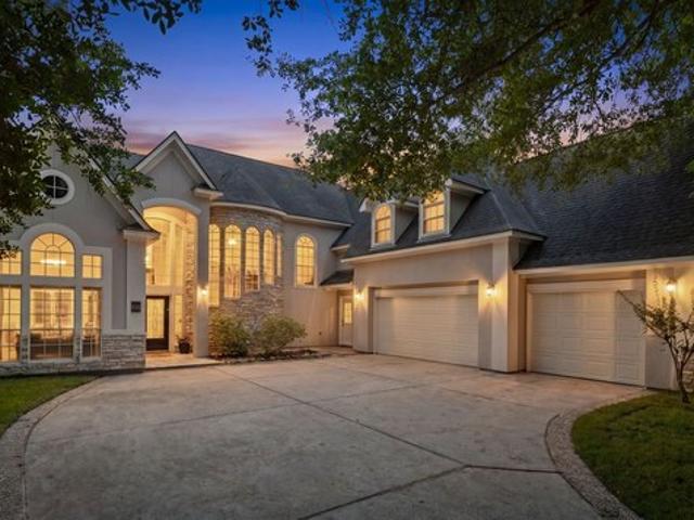 106 E Fairbranch Cir, The Woodlands, TX 77382