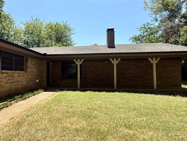 106 E Fairway Drive