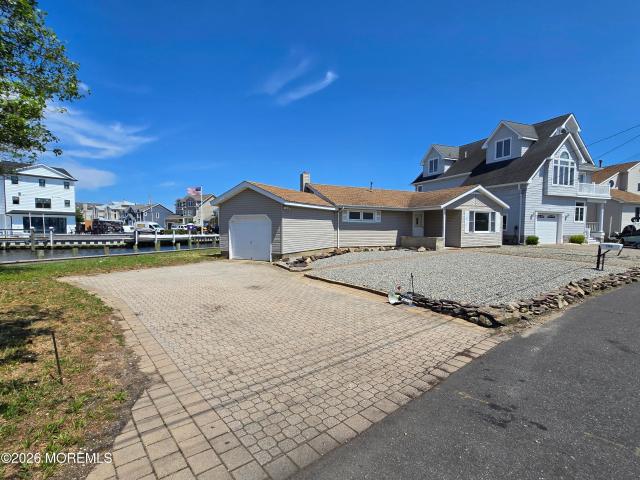 106 E Granada Drive