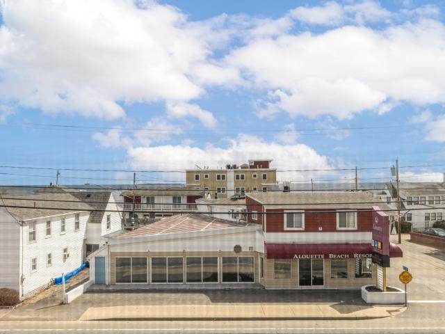 106 E Grand Ave, Unit 3, Old Orchard Beach, ME 04064 | MLS #1649