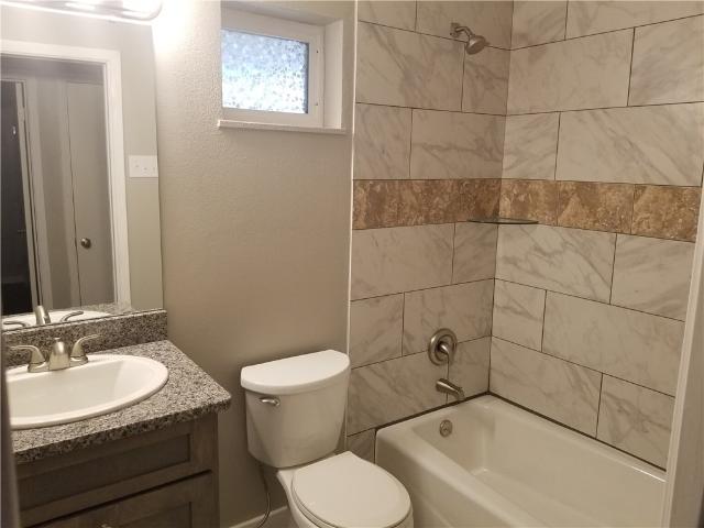 106 E Janin Circle