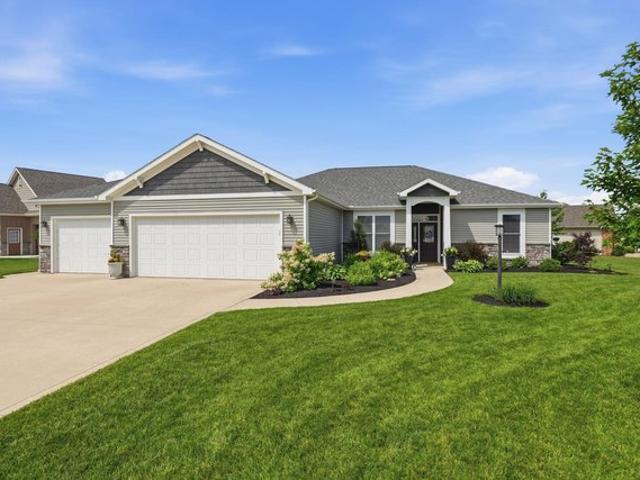 106 E Lake Ct, Decatur, IN 46733