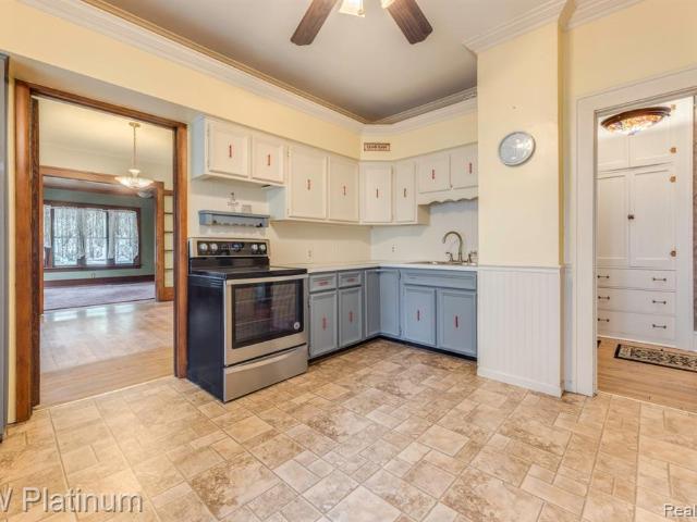 106 E Mechanic Street