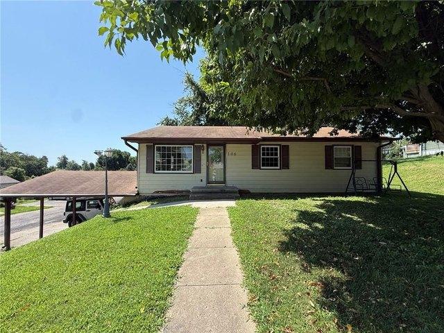 106 E Missouri St, Oregon, MO 64473