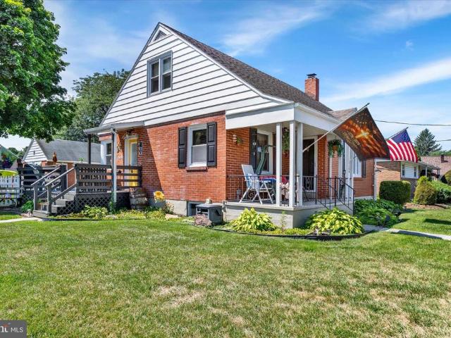 106 E Poplar Street