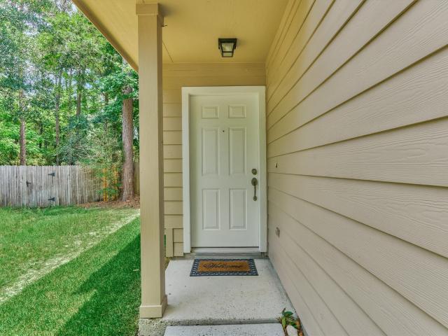106 E Stedhill Loop