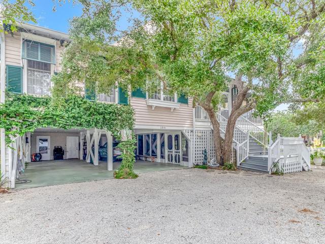106 Edwards Ave