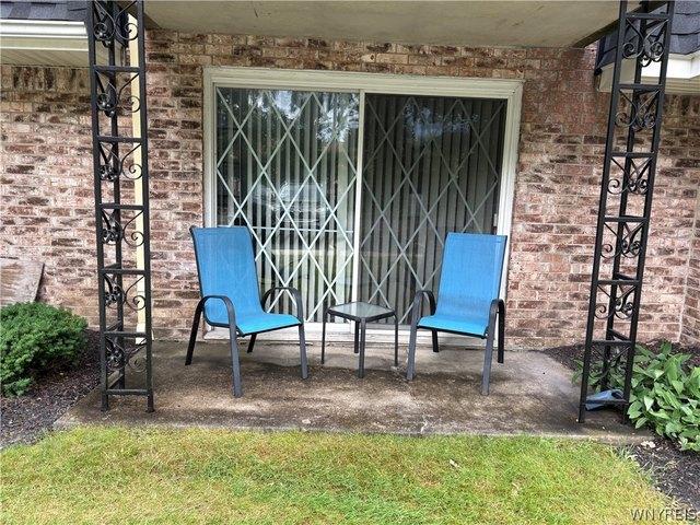 106 Foxberry Dr Unit A, Getzville, NY 14068