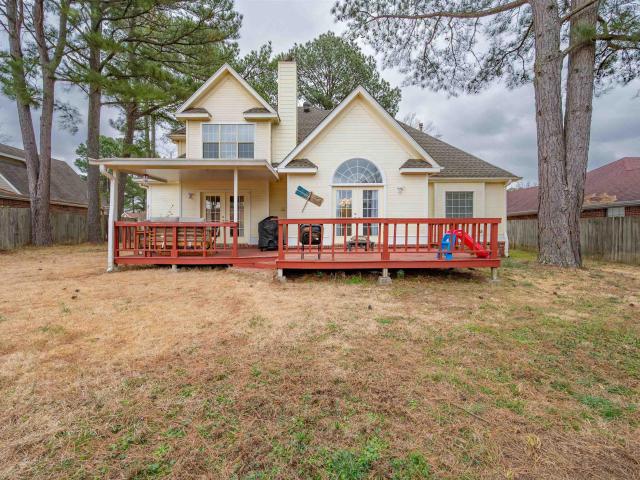 106 Foxrun Cove
