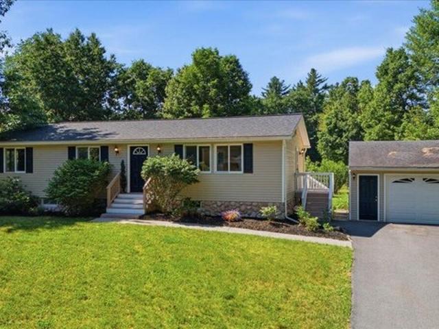 106 Forest Dr, Gansevoort, NY 12831