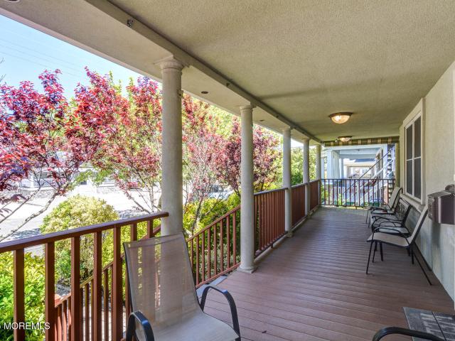 106 Forman Avenue