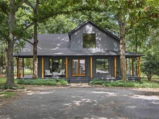 106 Fairview Rd, Searcy, AR 72143