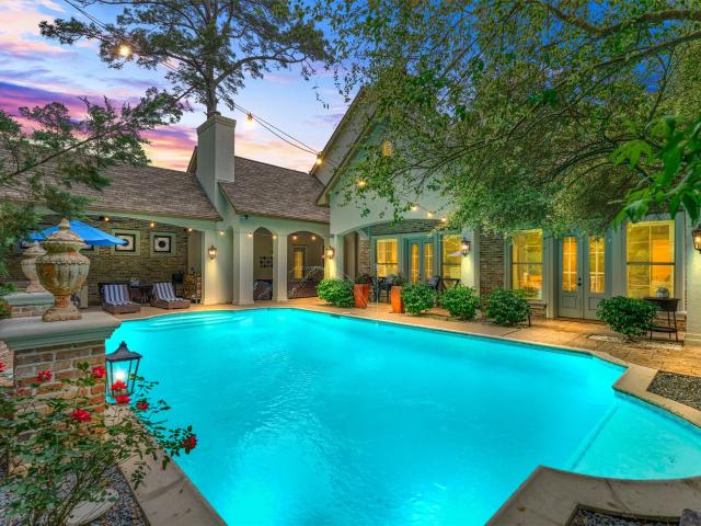 106 Fairwater Dr, Montgomery, TX 77356 | MLS #15157 | Compass