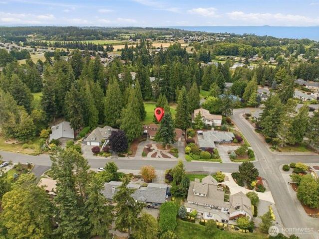 106 Fairway Pl, Sequim, WA 98382