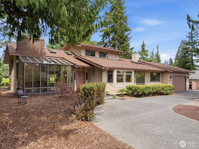 106 Fairway Place