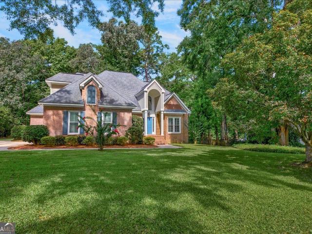 106 Fairways Drive
