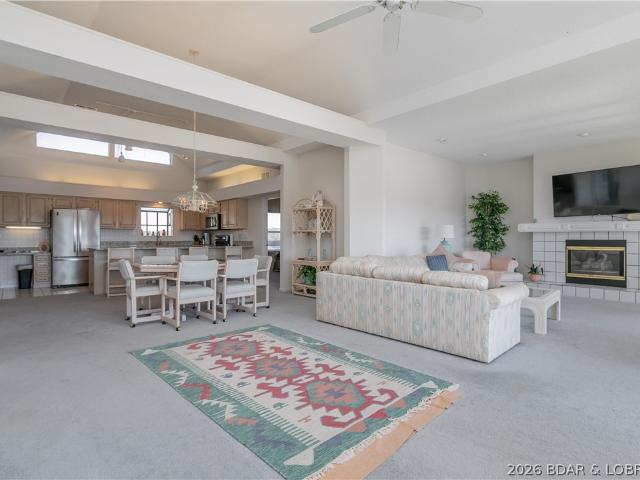106 Falls Point Drive 8c