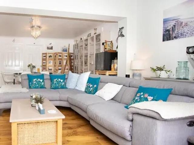 106 Firs Avenue, London, N11 3NQ, United Kingdom | 4 bed townhouse for rent #130892555 | Rentberry