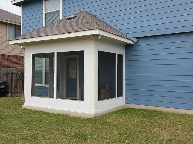 106 Floating Leaf Dr
