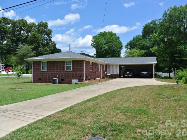 106 Freeman Street