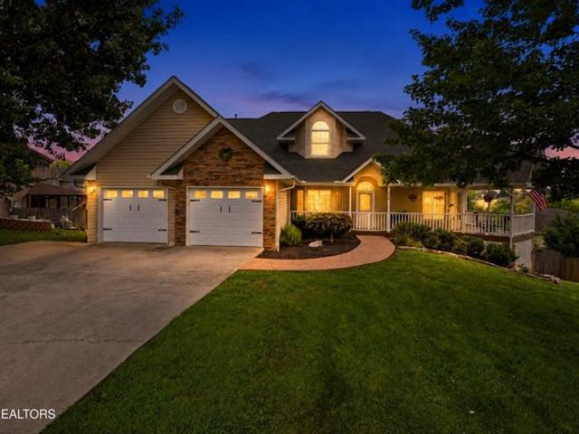 106 Knoll Ln, Maryville, TN 37804