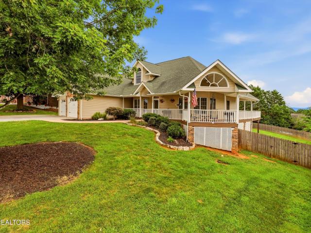106 Knoll Lane