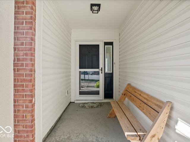 106 Kensington Court