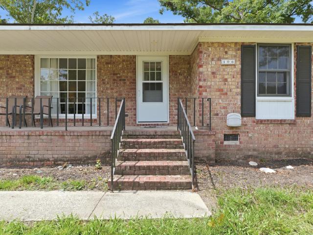 106 Kent Circle