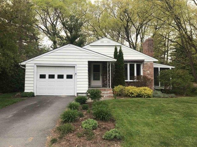 106 Killarney Dr, Burlington, VT 05408