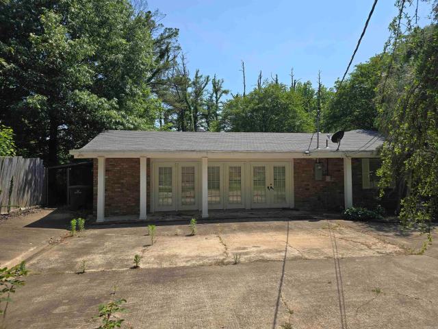 106 Honeysuckle Lane