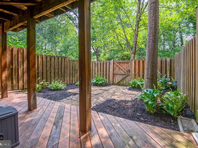106 Hackley Court