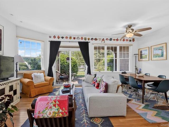 106 Half Moon Bay Dr, Croton On Hudson, NY 10520