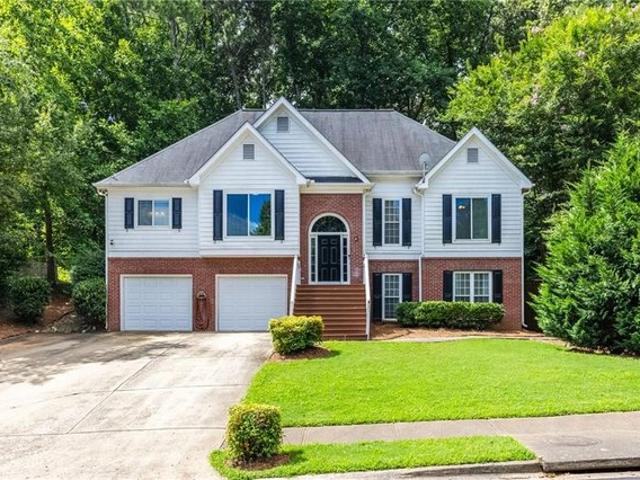 106 Hearthstone Dr, Woodstock, GA 30189