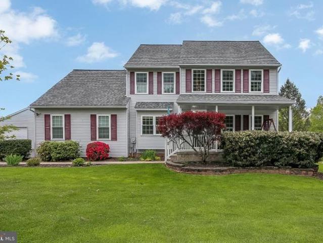 106 Hillside Dr, Spring City, PA 19475