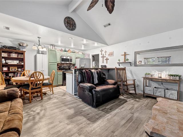 106 Hillside Drive