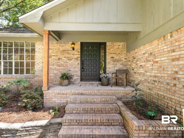 106 Iris Cir