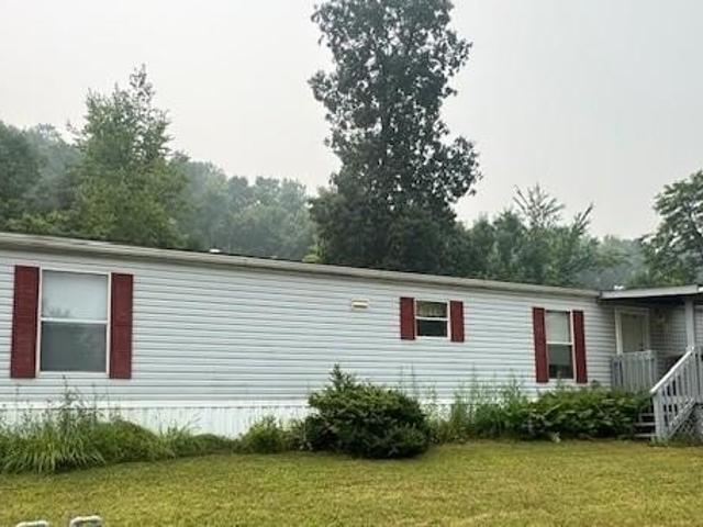 106 Jodi Ln, Butler, PA 16002