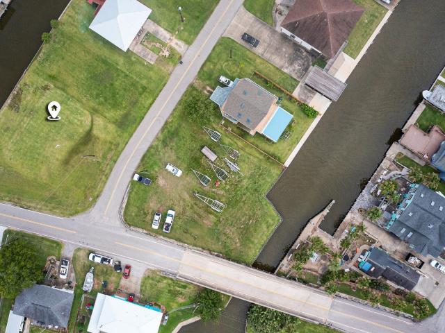 106 Jolly Boat Lane
