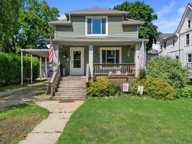106 Juneau St, Horicon, WI 53032