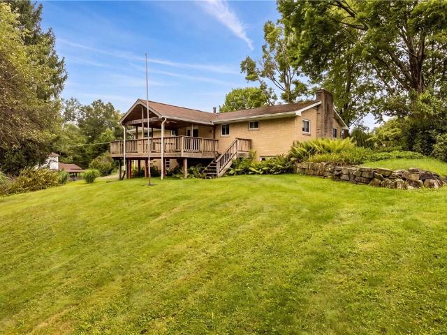 106 Oak Hill Dr