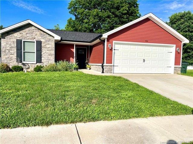 106 Oak St, Vevay, IN 47043