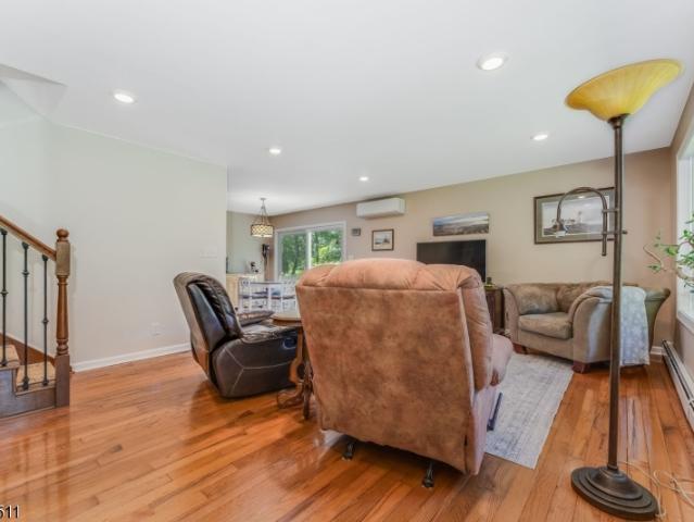 106 Oak Summit Rd